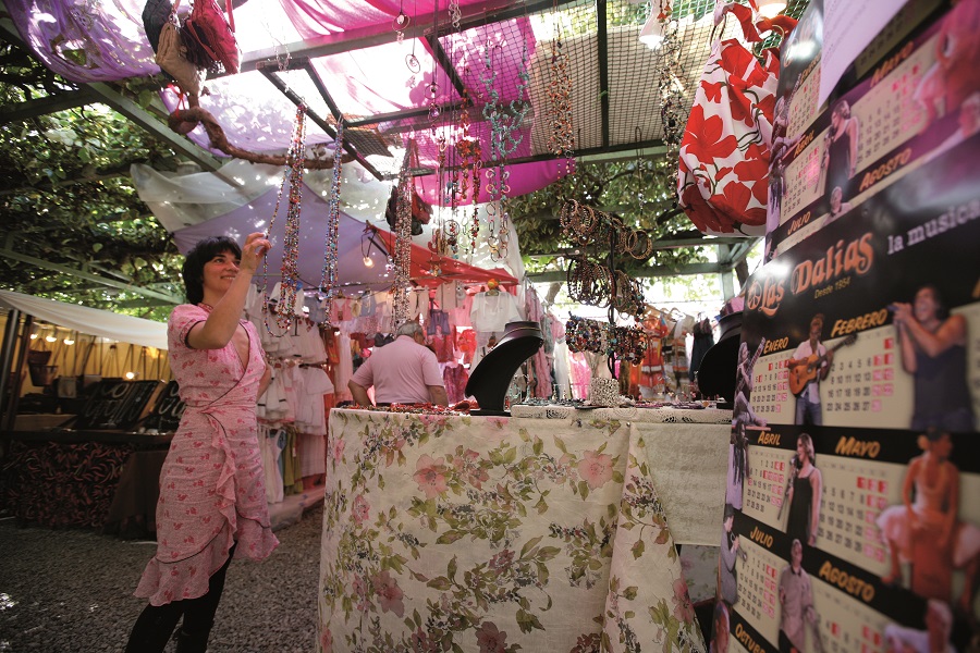 Las Dalias 2 - FU - VM1 - Ibiza